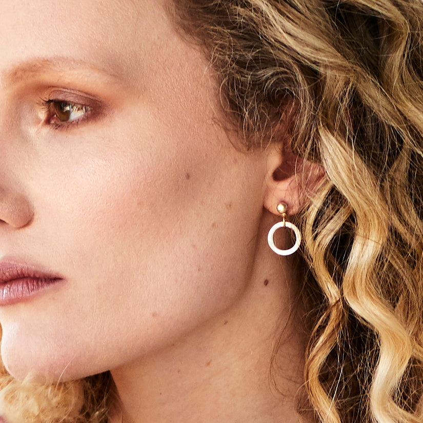 SMALL RING EARRINGS ~ GOLD [ Round Ring Circles ] – keegan