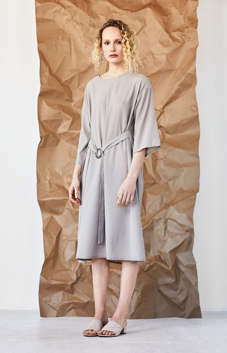 SANDSTONE DRESS [ Textured Beige, Tie Waist, Silver Rings ] – keegan